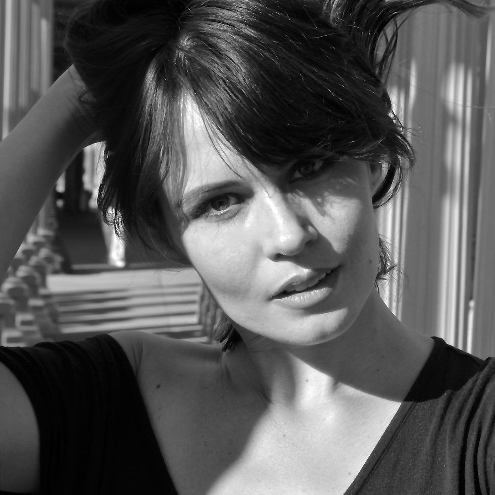 Jess Chalker - Dance In The Rain - We love that Sound - Music Mag