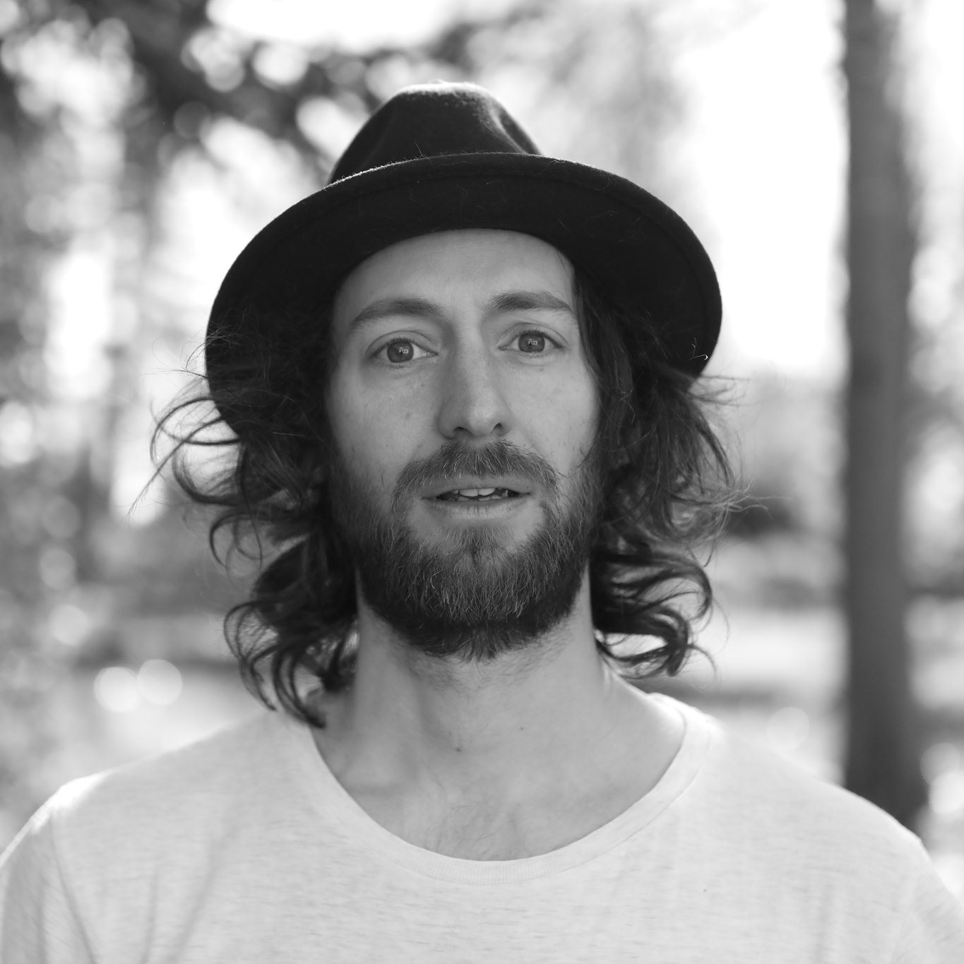 Sean Christopher - Stuck In A Moment - We love that Sound - Music Mag