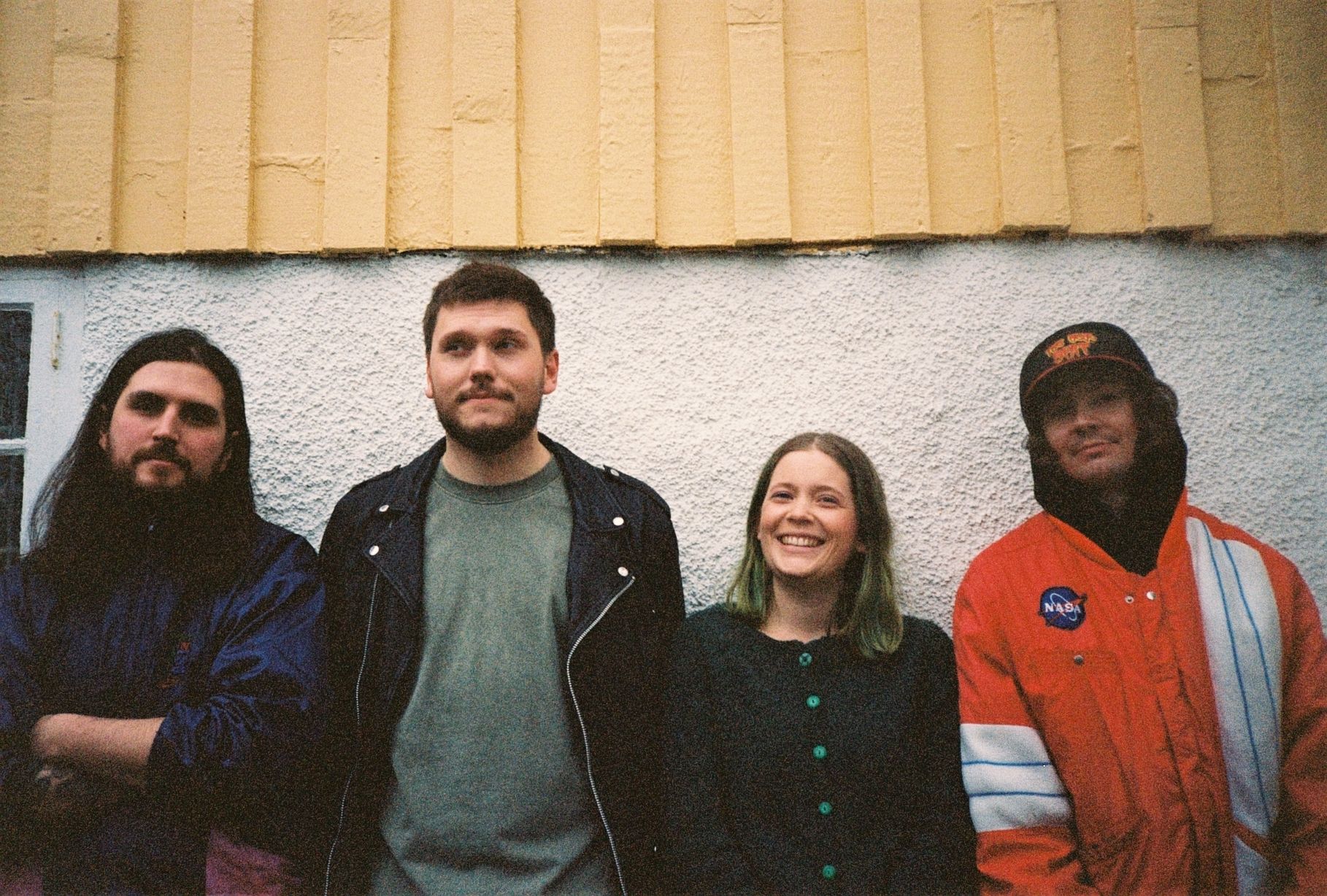 Alphabats - Shut Down - We love that Sound - Music Mag