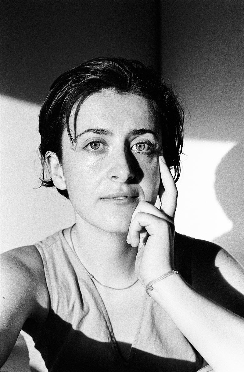 Sophia Corinne - Let Me Know - We love that Sound - Music Mag